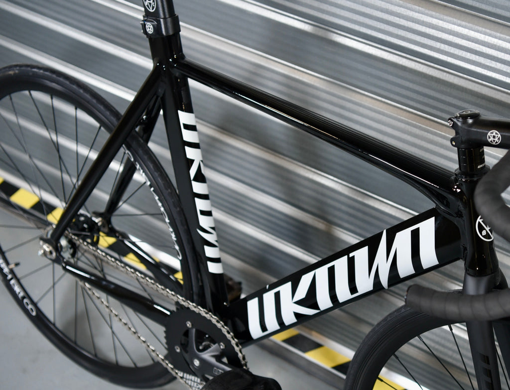 UNKNOWN SINGULARITY FIXED GEAR | Complete Bicycle | Unknown Bikes EU ...
